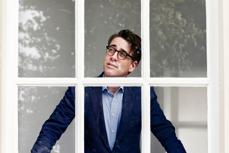 Benjamin Moser: ‘Dit boek is een liefdesbrief aan Nederland’ - EW