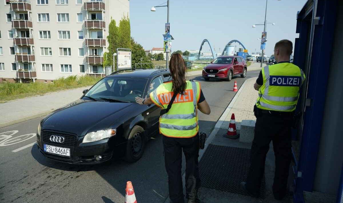 Na Duitsland ook grenscontroles in Frankrijk: deze Schengenlanden ...