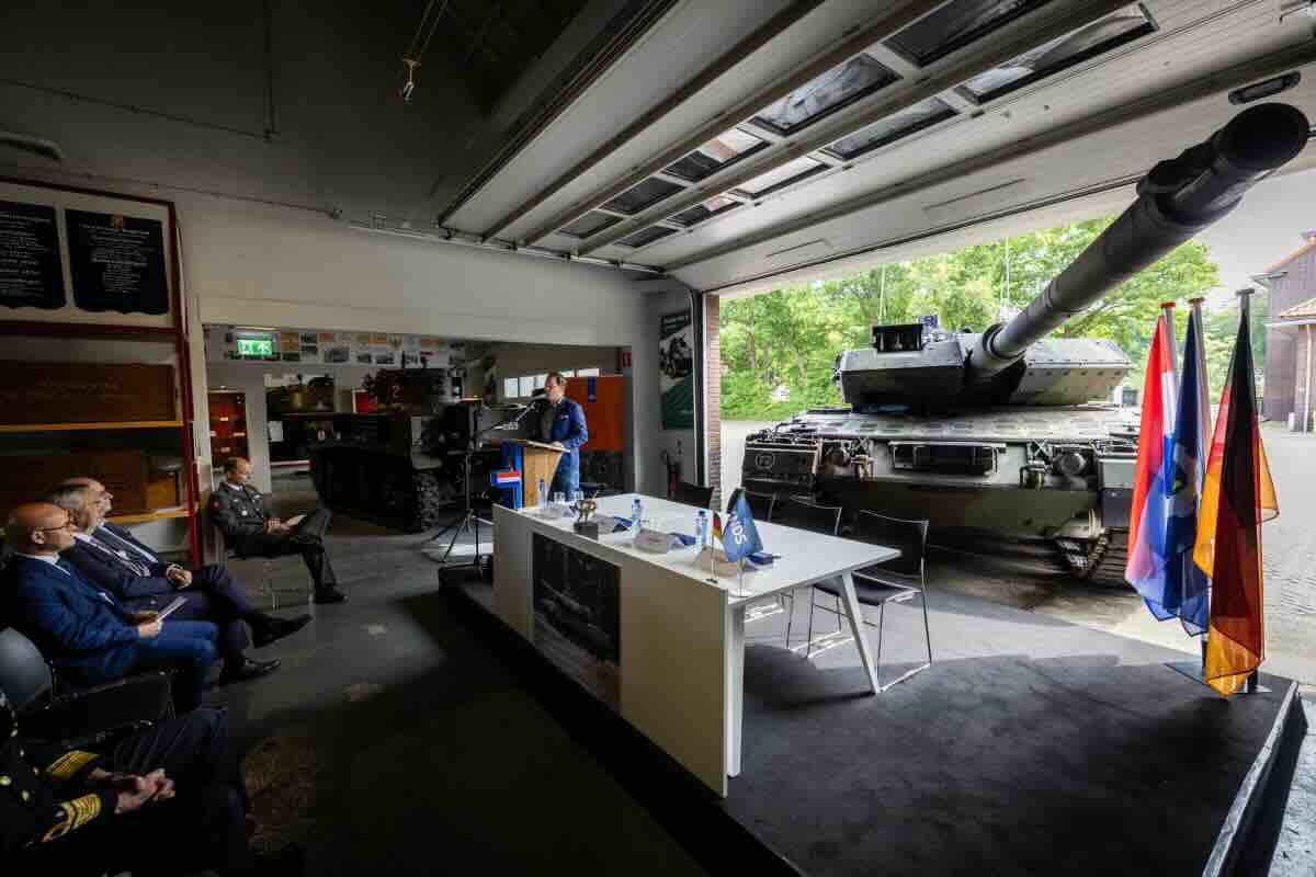 Geven de nieuwe Leopard-tanks defensie echt meer slagkracht? - EW
