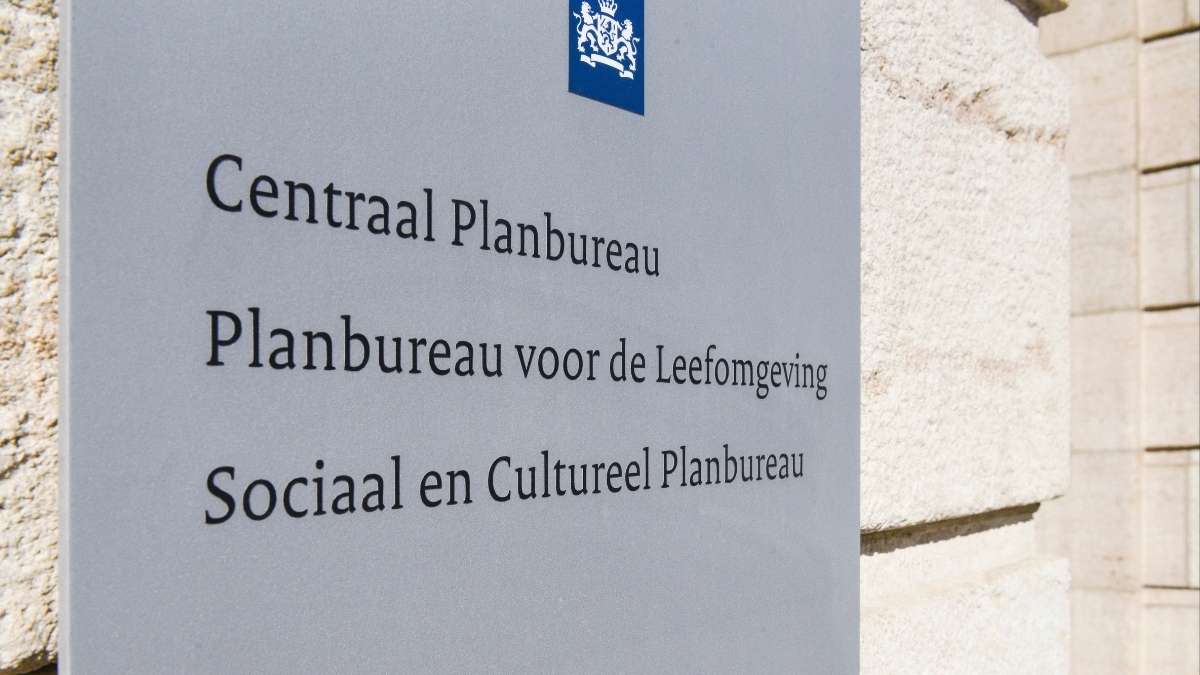SCP: Veel Nederlanders weten niet hoe hun mening ontstaat - EW